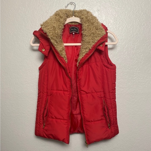 Love Tree | Jackets & Coats | Red Puffer Vest | Poshmark